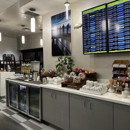 THE CLUB BWI - Updated March 2025 - 296 Photos & 202 Reviews - 7160 ...