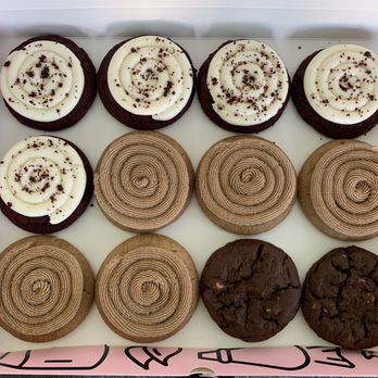 CRUMBL - MARINA DEL REY - Updated May 2024 - 45 Photos & 34 Reviews ...