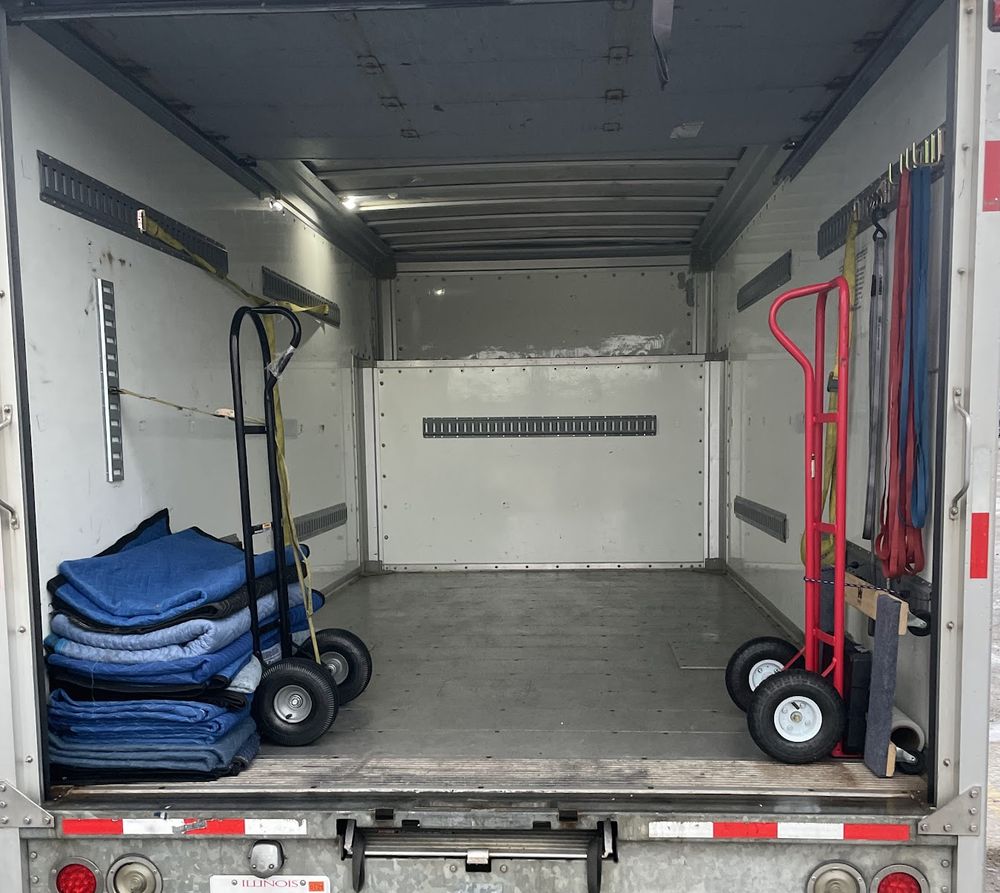 AFFORDABLE CITY MOVERS - Updated August 2025 - 3033 N Clark St, Chicago ...