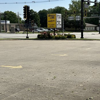 SPEED LUBE OIL CHANGE SHOP Updated February 2025 14 Reviews 901 W Springfield Ave Champaign Illinois Oil Change Stations Phone Number Yelp