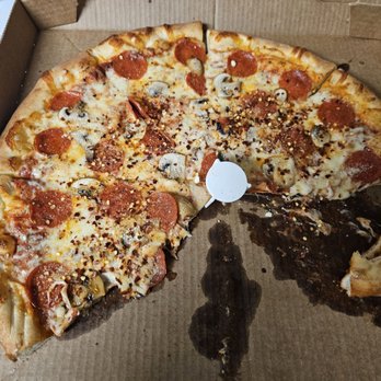 VILLAGE ROAD PIZZERIA - 181 Photos & 309 Reviews - 4123 Norse Way, Long ...