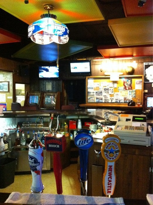 WOODSHED PIZZA LIQUOR & JAM ROOM - Updated November 2025 - N1090 825th ...