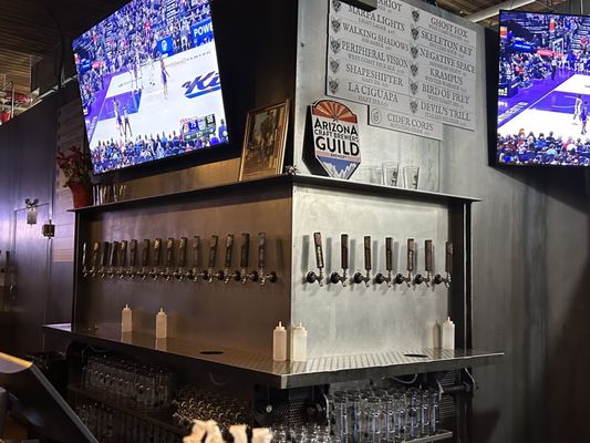 PHANTOM FOX BEER CO - Updated June 2024 - 80 Photos & 40 Reviews - 150 ...