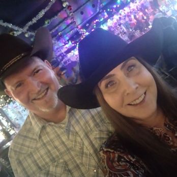 SWIZZLE INN - Updated January 2025 - 99 Photos & 203 Reviews - 5835 N ...