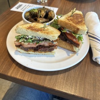 DISTRICT ALL DAY DELICIOUS - Updated November 2024 - 177 Photos & 76 ...