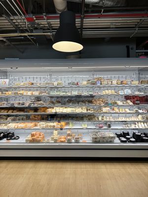 WISCONSIN CHEESE MART - Updated January 2026 - 43 Photos & 25 Reviews ...