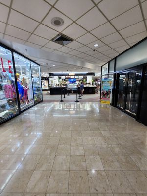 MIAMI INTERNATIONAL MERCHANDISE MART - Updated October 2025 - 77 Photos ...