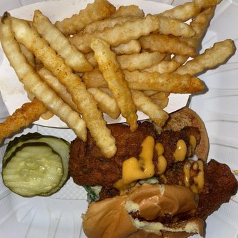 DAVE’S HOT CHICKEN - Updated June 2024 - 336 Photos & 242 Reviews ...