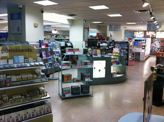 SHOPPERS DRUG MART - Updated April 2024 - 12 Reviews - 69 Yonge Street ...