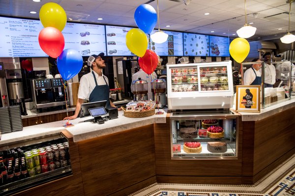 BROOKLYN DELICATESSEN TIMES SQUARE - Updated May 2025 - 92 Photos & 41 ...