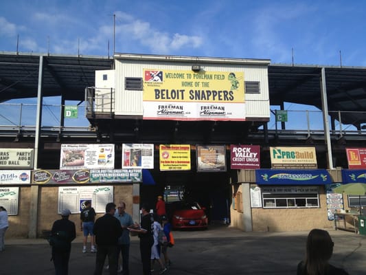 SNAPPERS BASEBALL - Updated May 2024 - 13 Photos - 217 Shirland Ave ...