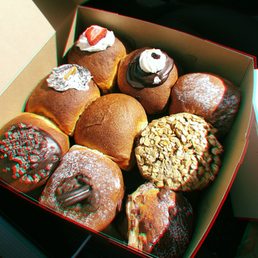 BREADS ON OAK CAFE & BAKERY - Updated July 2025 - 600 Photos & 477 ...