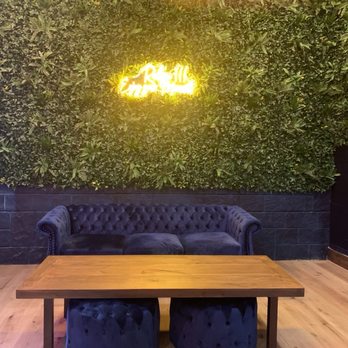 WHISKEY ROOTS BAR AND GRILL - Updated January 2025 - 66 Photos & 47 ...