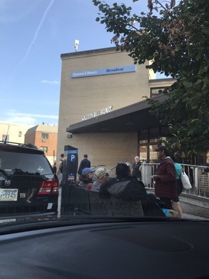 QUEENS PUBLIC LIBRARY - BROADWAY - Updated December 2025 - 24 Photos ...