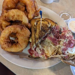 REECECLIFF FAMILY DINER - Updated July 2025 - 143 Photos & 154 Reviews ...