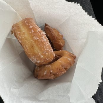 MONTEREY DONUTS - Updated November 2024 - 208 Photos & 226 Reviews ...