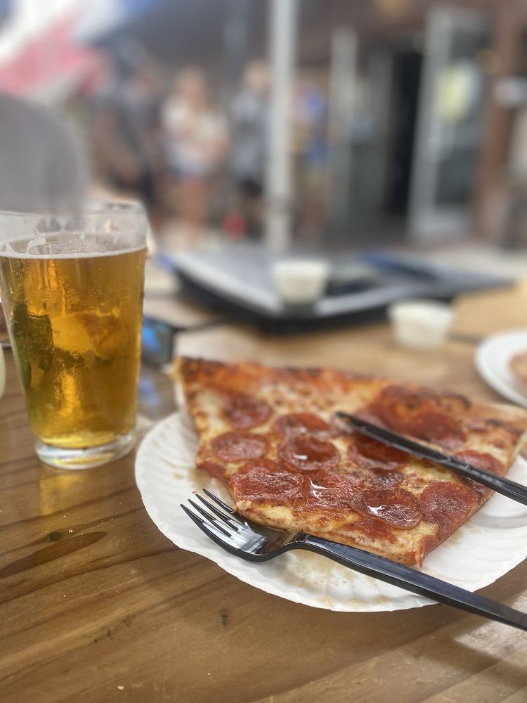 PIZZA PORT - SOLANA BEACH - Updated August 2024 - 887 Photos & 1727 ...