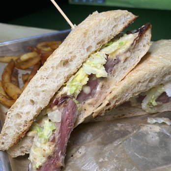 BACK 9 SOCIAL - Updated December 2025 - 91 Photos & 40 Reviews - 805 N ...