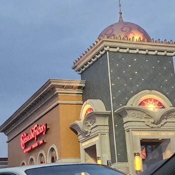 THE CHEESECAKE FACTORY - Updated June 2024 - 606 Photos & 565 Reviews ...