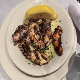 BLUE POINT GRILL NEWTOWN - Updated August 2024 - 41 Photos & 54 Reviews ...