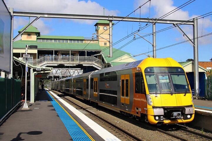 CITY RAIL - WARATAH TRAINS - Updated March 2025 - 10 Photos - Sydney ...