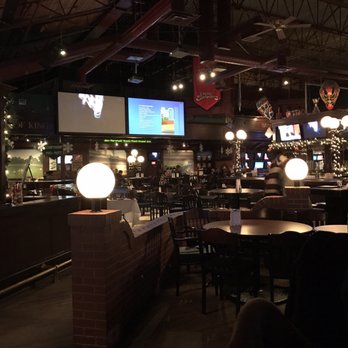 SCHANKS SPORTS GRILL - Updated December 2024 - 15 Photos & 37 Reviews ...