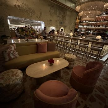 ELIA - Updated December 2024 - 93 Photos & 35 Reviews - 1440 NW N River ...