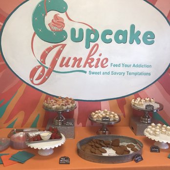 CUPCAKE JUNKIE - Updated December 2025 - 438 Photos & 66 Reviews ...