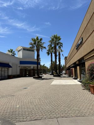 THE FREMONT HUB - Updated November 2025 - 121 Photos & 75 Reviews ...