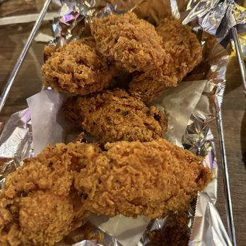 GIGIS BETCHIN CHICK-N - Updated October 2025 - 27 Photos & 26 Reviews ...