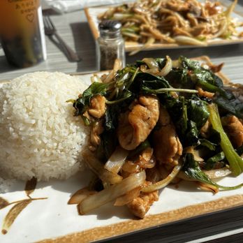 PHO 92 DIA - Updated August 2024 - 428 Photos & 464 Reviews - 6691 N ...