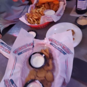WINGS ‘N MORE RESTAURANT & BAR - Updated January 2025 - 101 Photos ...