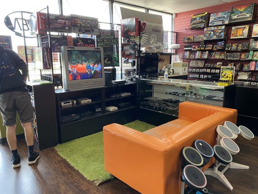 GAME OVER VIDEOGAMES - 50 Photos & 87 Reviews - 911 W Anderson Ln ...