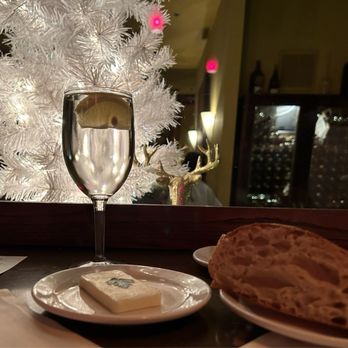 MARIOS PLACE - Updated July 2024 - 947 Photos & 923 Reviews - 3646 ...