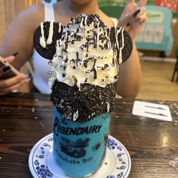 LEGENDAIRY MILKSHAKE BAR - Updated June 2024 - 926 Photos & 696 Reviews ...
