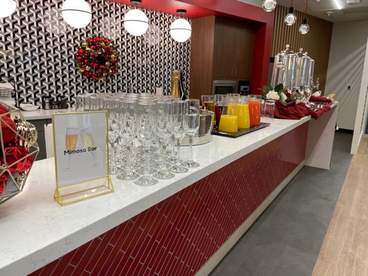 WINDOWS CATERING - 24 Photos & 50 Reviews - 5724 General Washington Dr ...