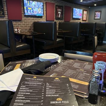 BACKSTREETS GRILL - Updated May 2024 - 327 Photos & 287 Reviews - 2400 ...