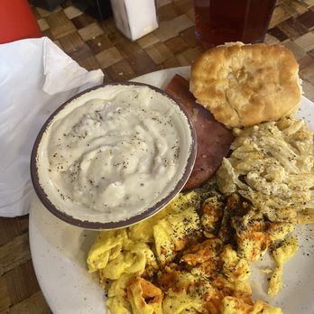 AMISH COUNTRY STORE & RESTAURANT - Updated December 2025 - 125 Photos ...