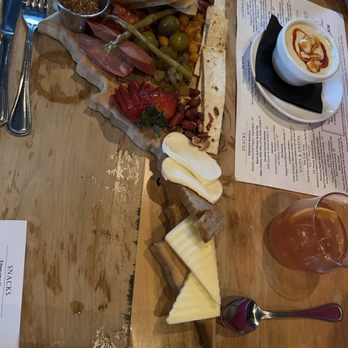 COACH HOUSE BAR & GRILL - Updated May 2025 - 188 Photos & 97 Reviews ...