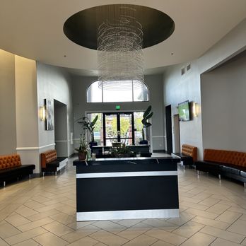 Raw Sushi Bar Lounge - Reservations - Japanese, Sushi Bars, Lounges ...