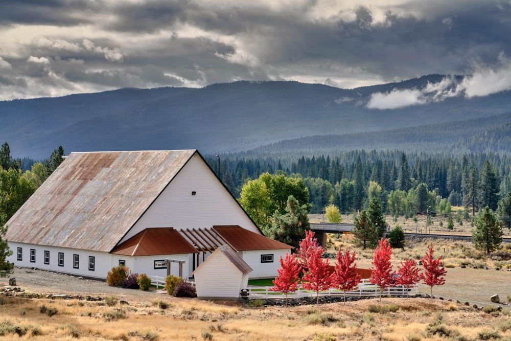 GRAEAGLE CORNER BARN - Updated June 2025 - 17 Photos - 8929 Hwy 89 ...