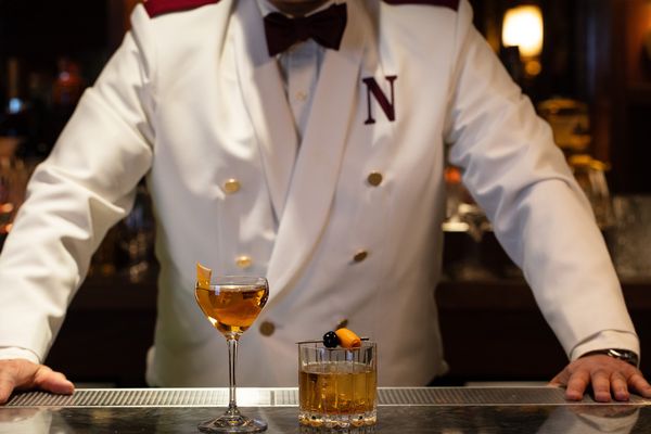 THE STREET BAR - Updated December 2025 - 79 Photos & 61 Reviews - 15 ...