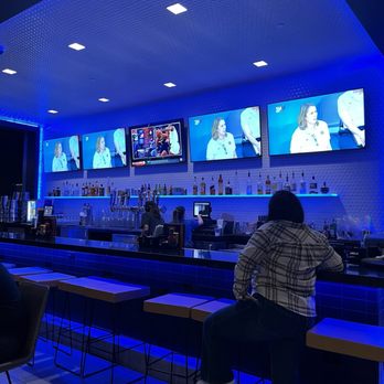 TOPGOLF - Updated November 2024 - 212 Photos & 161 Reviews - 100 ...