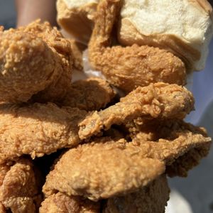 HANGRY JOE’S HOT CHICKEN & WING - Updated October 2025 - 18 Photos ...