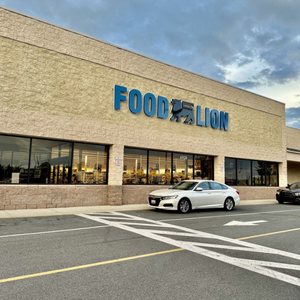 GIANT FOOD - Updated December 2025 - 22 Reviews - 1700 Kingfisher Dr ...