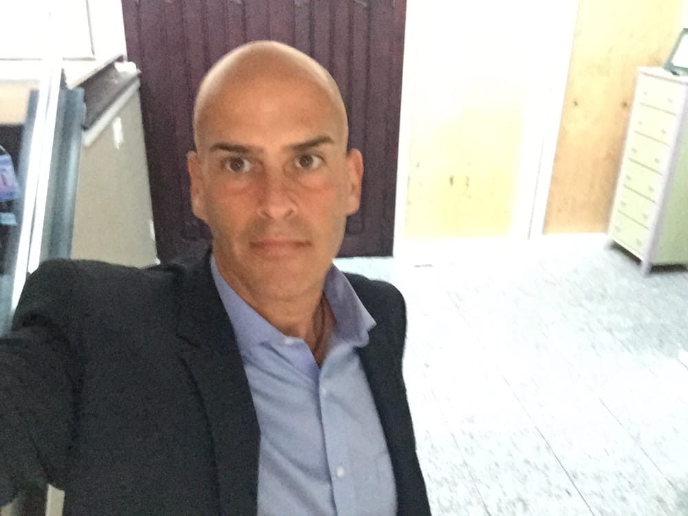 ZAK OSHRIE ESQUIRE - Updated December 2025 - 165 West End Ave, New York ...