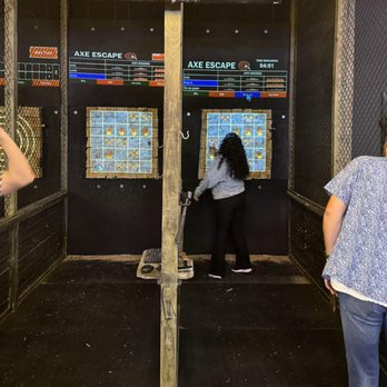 AXE ESCAPE - AXE THROWING AUSTIN - Updated October 2025 - 44 Photos - 6406 N Interstate 35 ...
