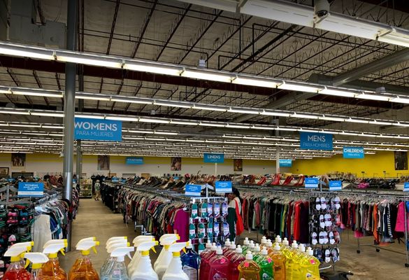 GOODWILL CENTRAL TEXAS - OAK HILL - Updated September 2025 - 32 Photos ...