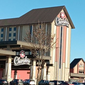 CHEROKEE CASINO & HOTEL ROLAND - Updated December 2025 - 65 Photos & 59 ...