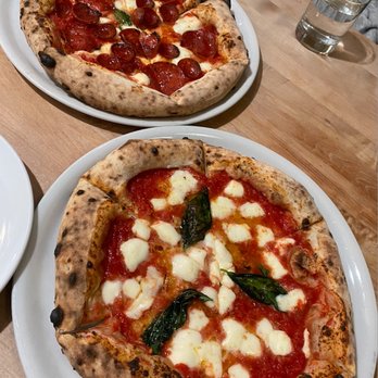 VERO PIZZA NAPOLETANA - Updated June 2024 - 234 Photos & 283 Reviews ...